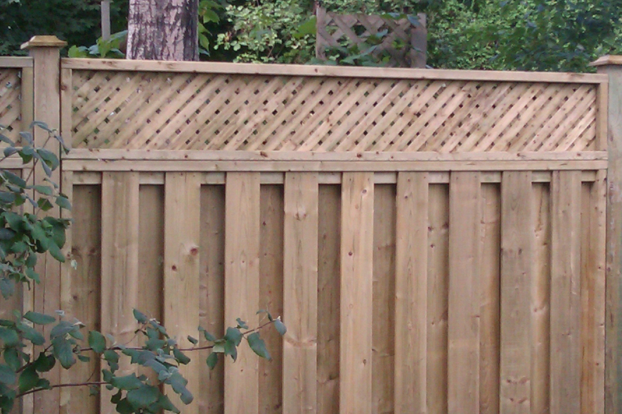 Good Neighbor Fencing Managing Home Maintenance Costs Managing Home 