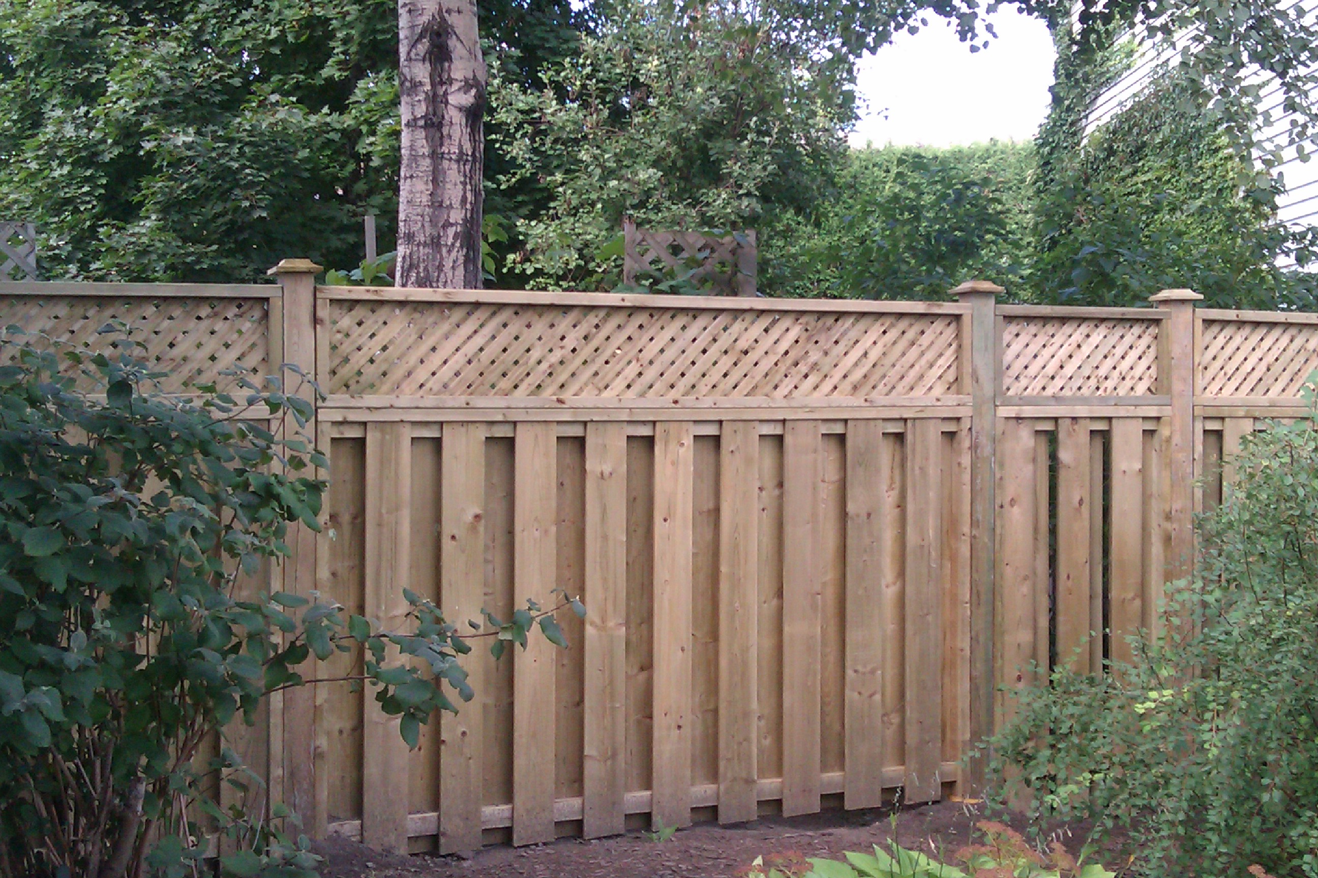 Good Neighbor Fencing Managing Home Maintenance Costs Managing Home 